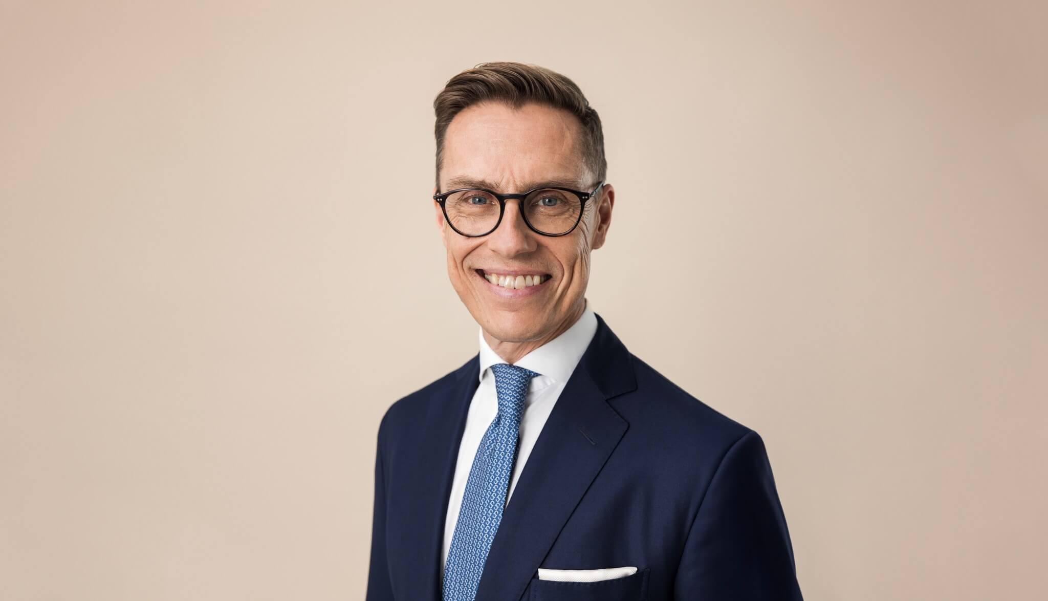 Alexander Stubb pituus – onko presidentti pitkä vai pätkä? - Pituus.fi